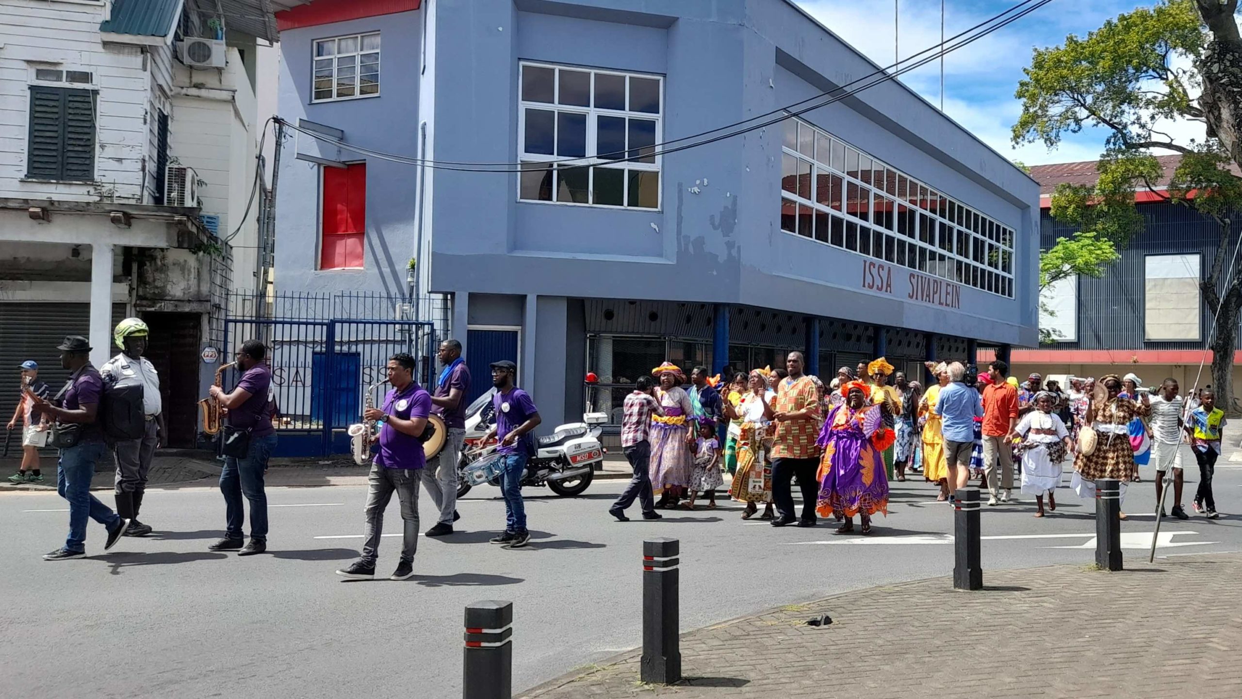 De koto · Uitgeverij Van Oorschot